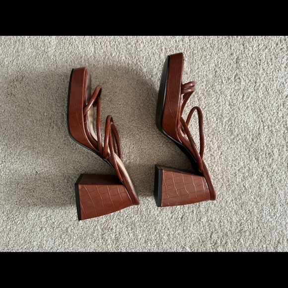 Shoes | Strappy Brown Leather Crocodile Chunk Heel | Poshmark